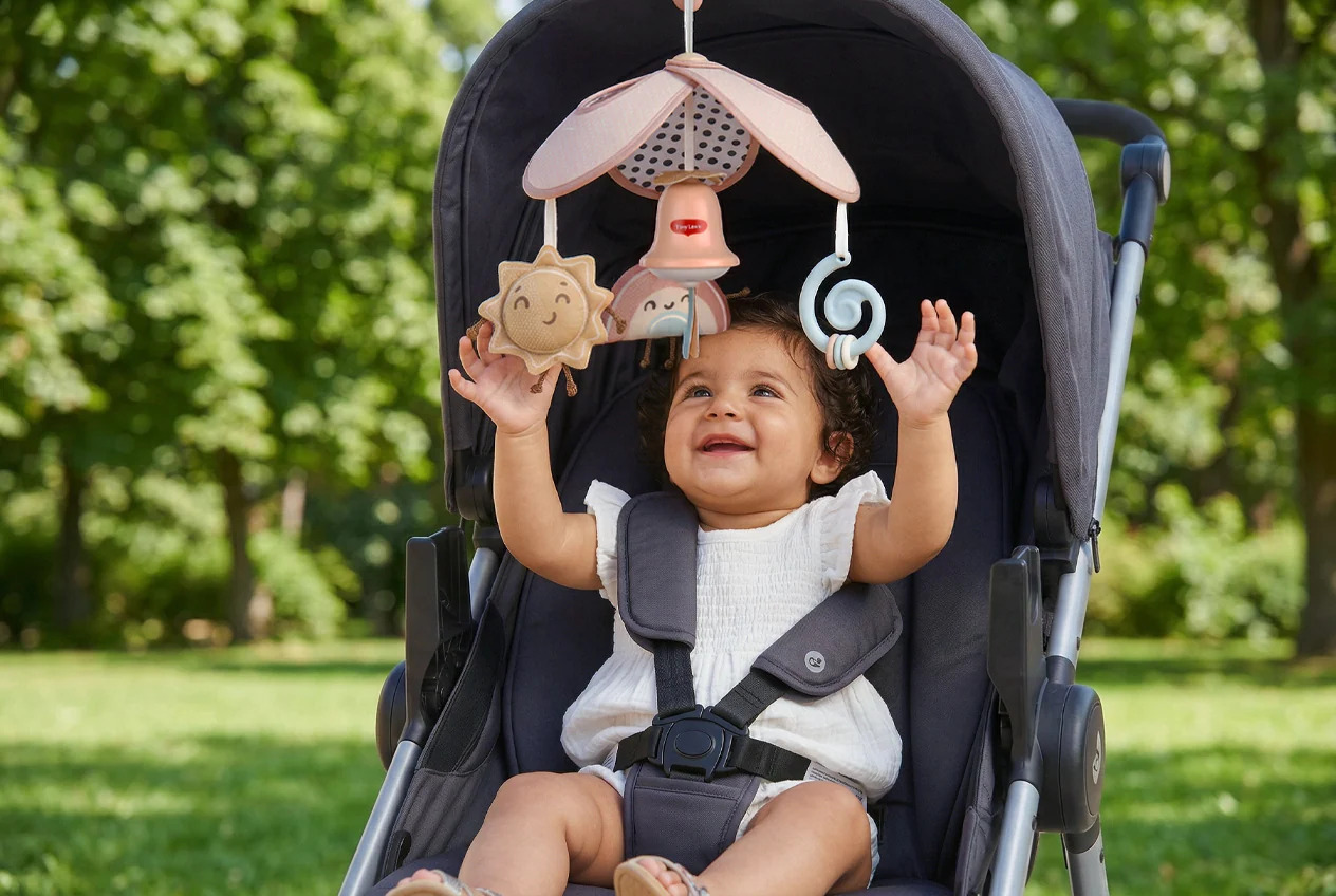 Tiny Love Unicorn Wonderlands Pack & Go Mini Mobile – Bebehome.mk